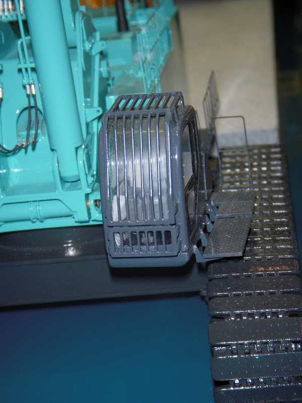 Custom KenKraft Kobelco SK3500D in 1/50 ** WARNING!! VERY PIC HEAVY ...