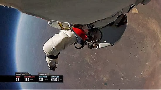 Alizul: VIDEO: NEW MIND-BLOWING FOOTAGE OF FELIX BAUMGARTNER'S WORLD'S ...