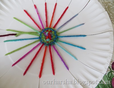 ::My Hobbies::: Paper Plate Weaving