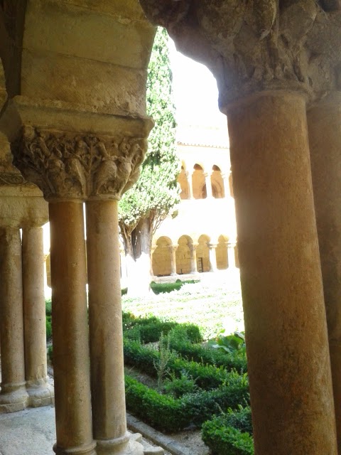 Historias de Ana. Blog de Arte y Diseño: EL CLAUSTRO ROMÁNICO DE SANTO ...
