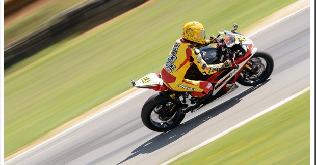 Bubba's Garage: Photos from WERA Motorcycle Road Racing at Summit Point