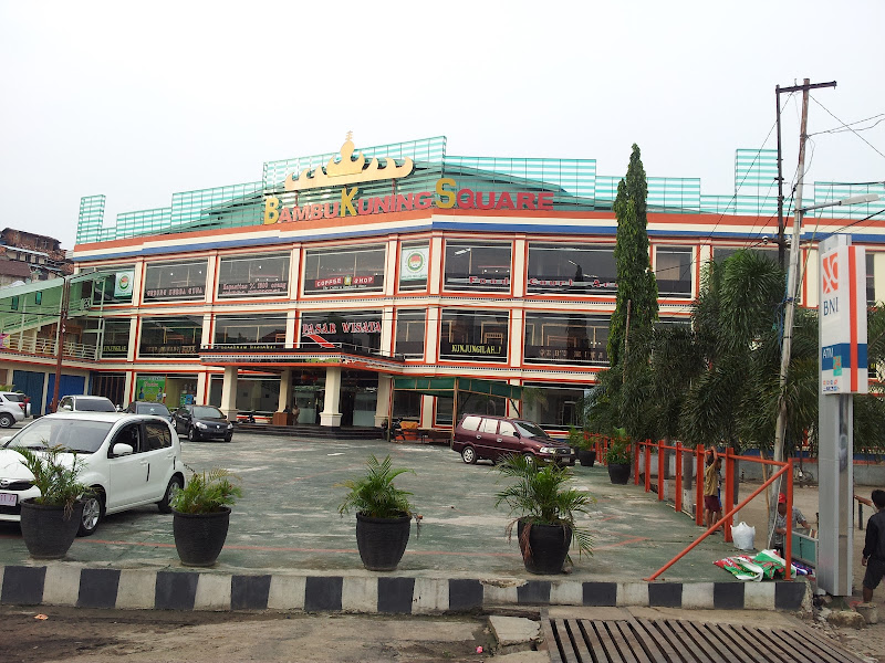 Bambu Kuning Square | Ahmad Nalpa