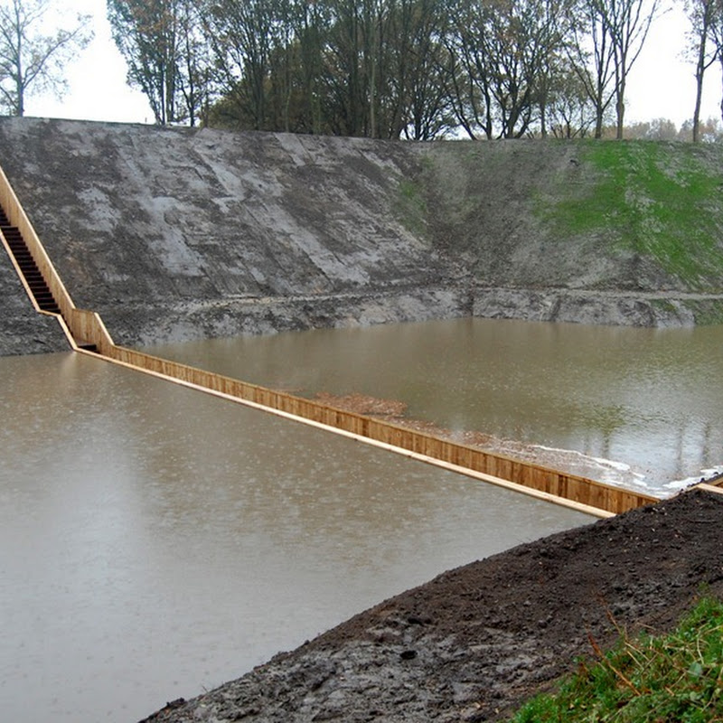 The Sunken Bridge of Fort de Roovere | Amusing Planet