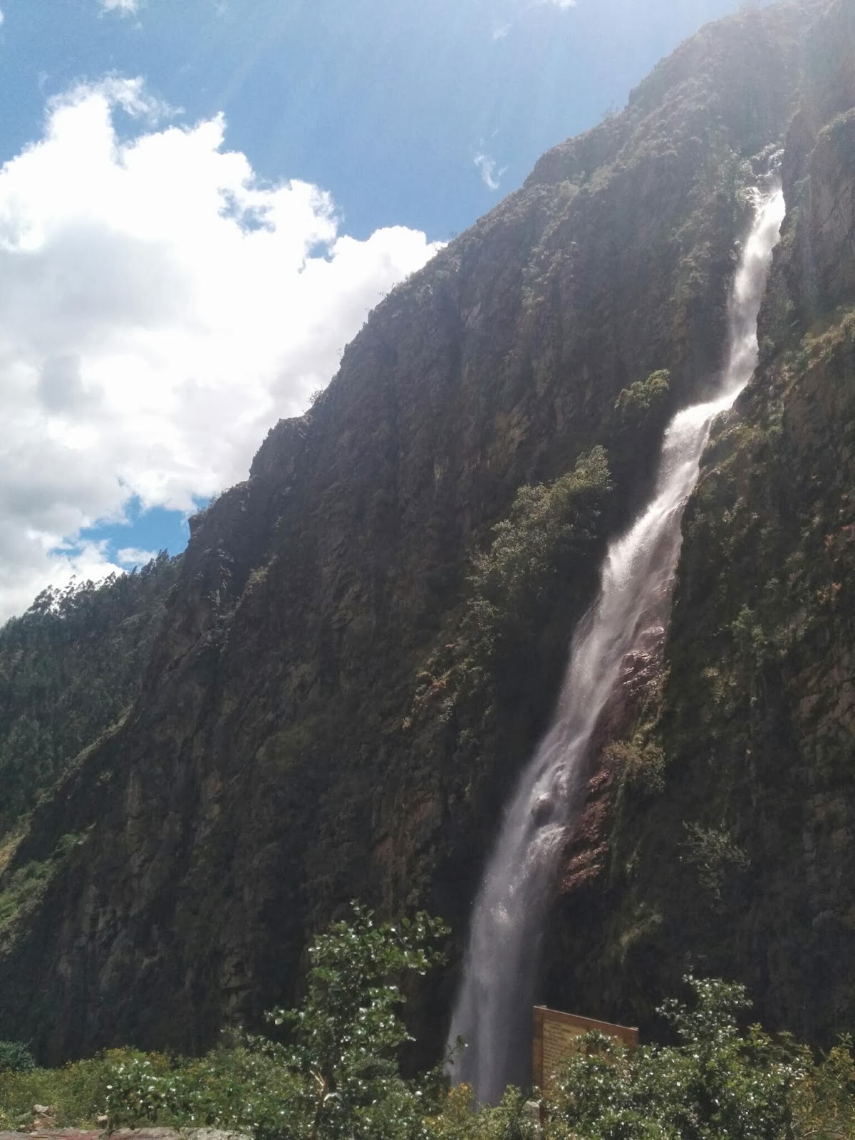 The Quint Travel: Peru - Catarata - Water Fall