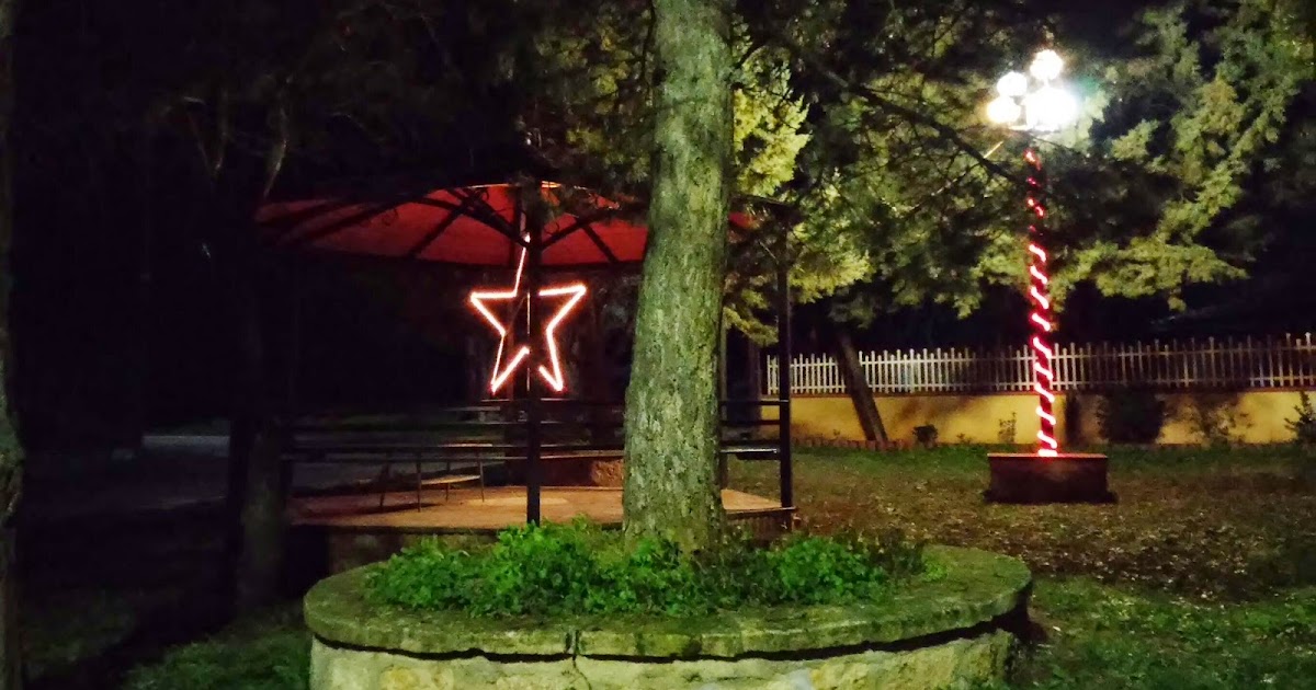 Απιθανοι Χριστουγεννιατικοι στολισμοι σε σπιτια και πλατειες στο χωριο μας!