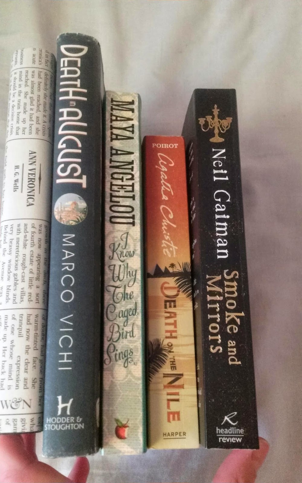 Dashing Good Books: Beautiful Book Spines