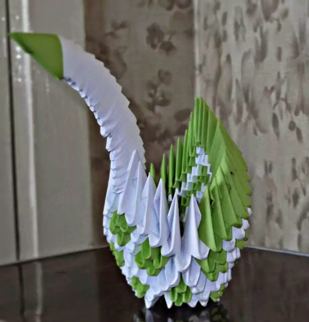 Origami Magic: Beautiful origami mini pattern swan