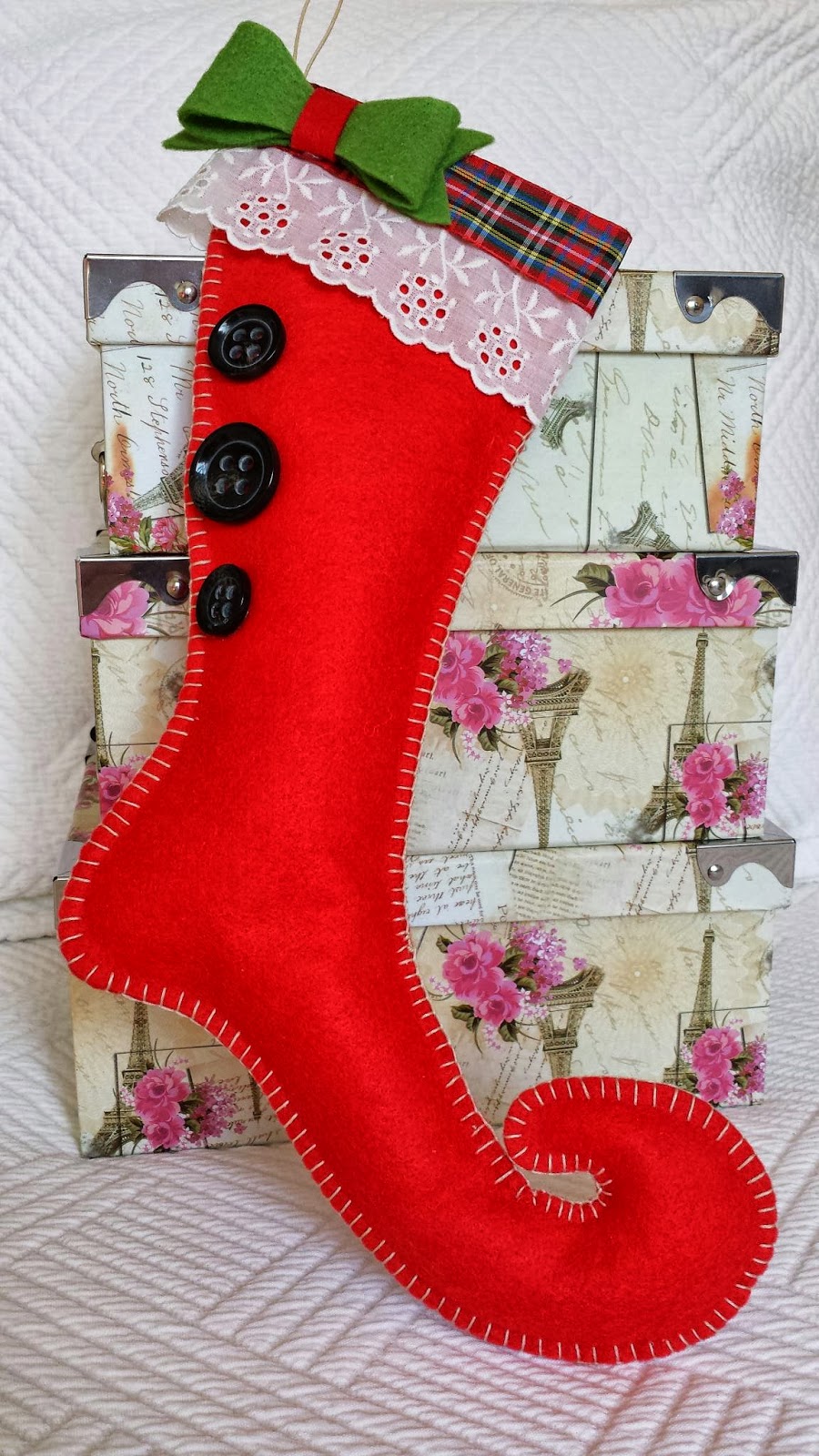 Tachisbykarlamarenco: Botas duende