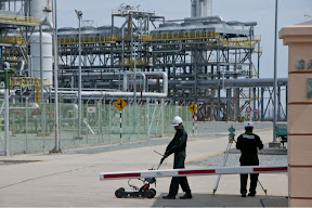 JURUKUR ABADI: Petronas Methanol Labuan - PML