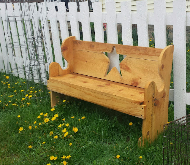 Gotta Have Projects: Primitive Star Bench and Chairs