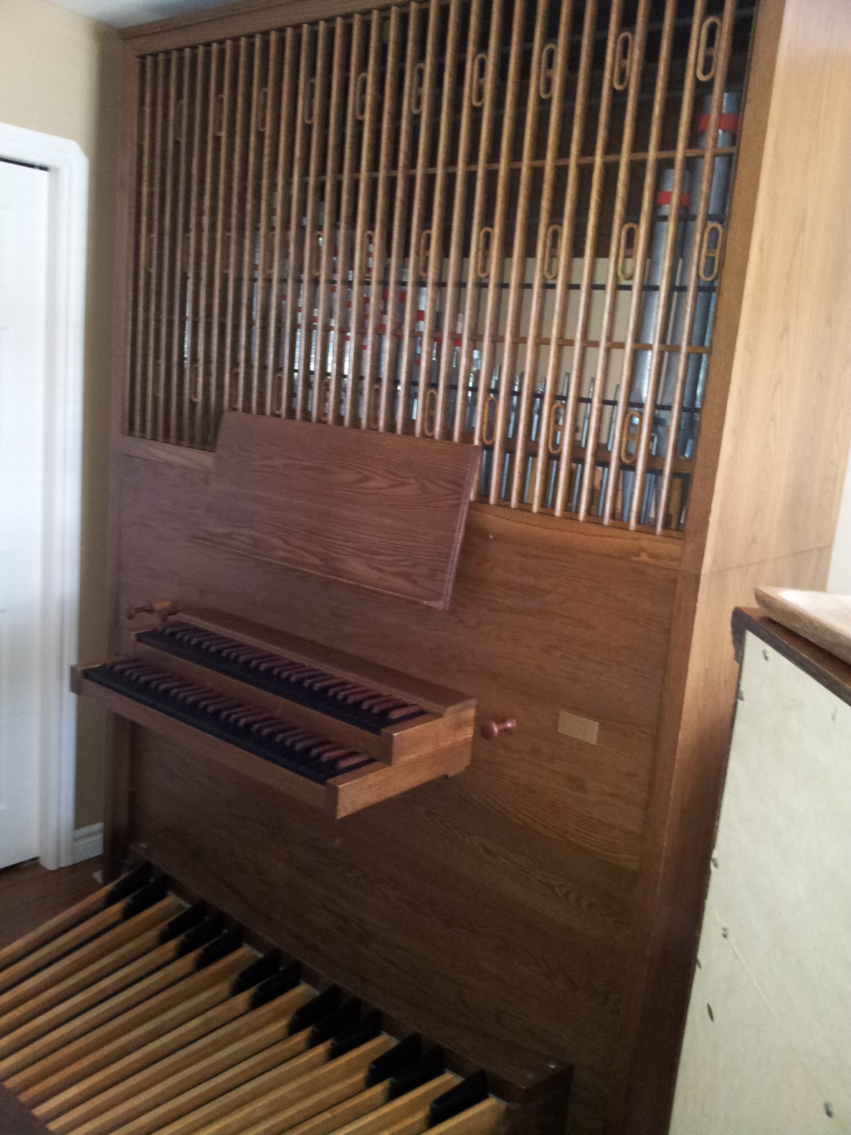 Ron Dossenbach Blog: 1974 Gabriel Kney Pipe Organ Opus 70