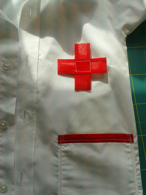 Ellie, Boo and Beans: Tutorial: Old Shirt to Doctor's Coat
