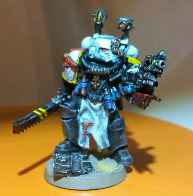 Red Scorpions Mk4 Armor Apothecary - Forum - DakkaDakka