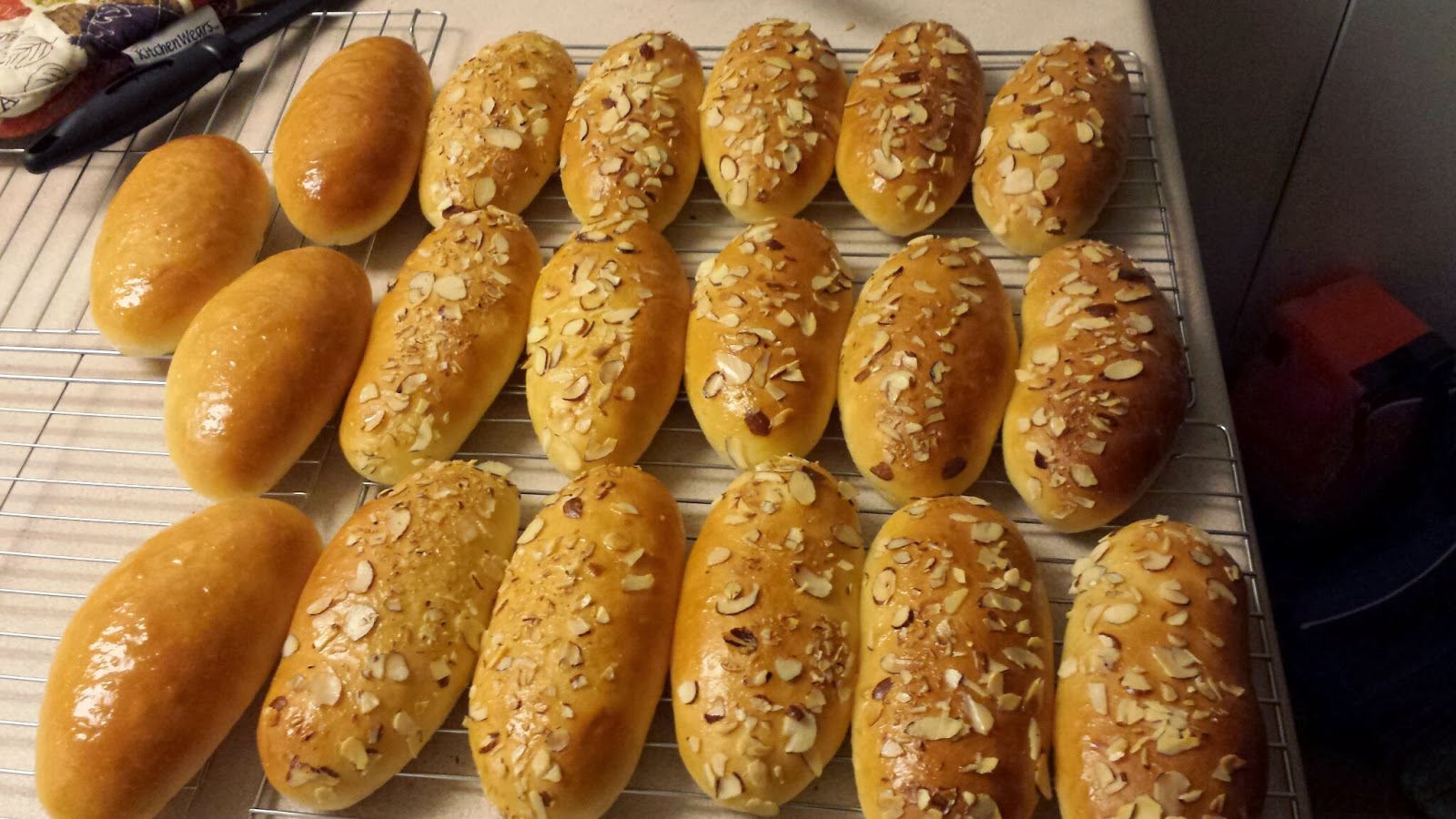 Pâtisserie D'amour: Peanut Buttercream Buns