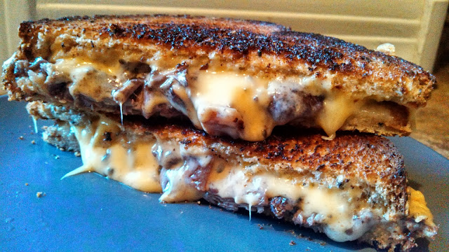 Hot Dog It's a Food Blog: Braised Short Rib Grilled Cheese