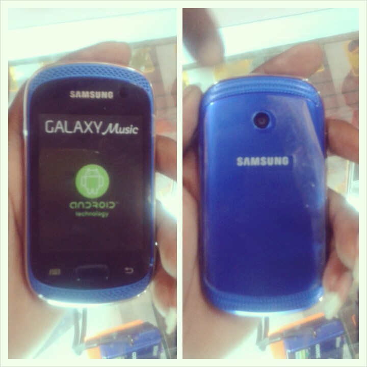 MARK ANTHORN ORIGINAL PHONES: Samsung galaxy music new full box.