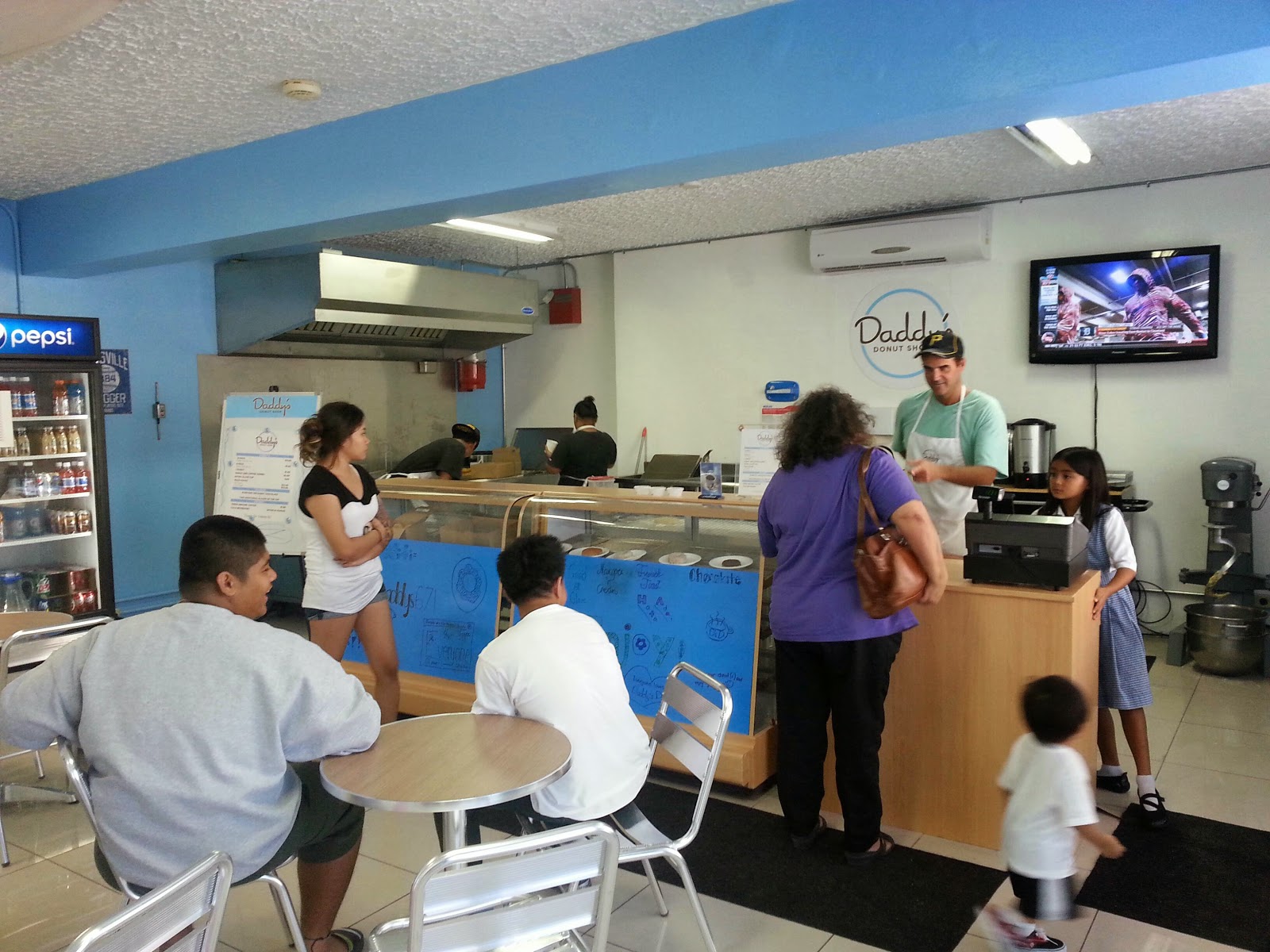 #LUCKY LACY LADY# : Guam local-- Daddy's "donut shop"