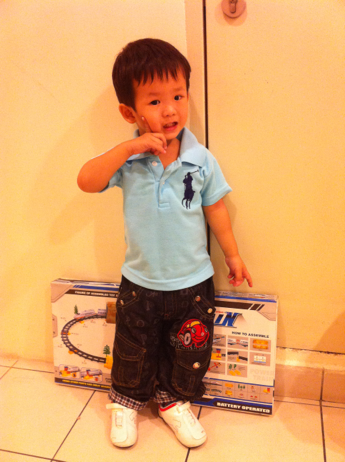 Hazel Goh - 吴昱萱 and Hayden Goh 吴俊毅