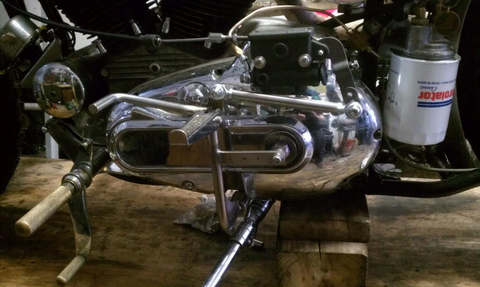 COCONUT CUSTOMS: Ironhead disc brake conversion