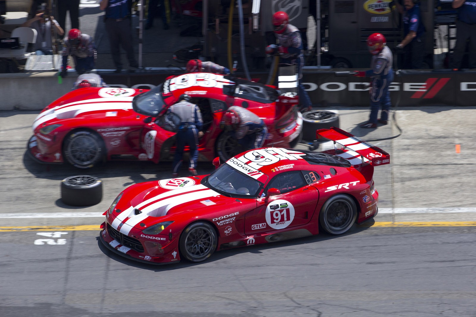 Dodge Viper SRT GTS-R returns to motorsport with a classic livery | VW ...