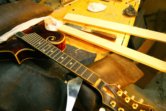 GTRDOC: F style Eastman mandolin needs a new truss rod