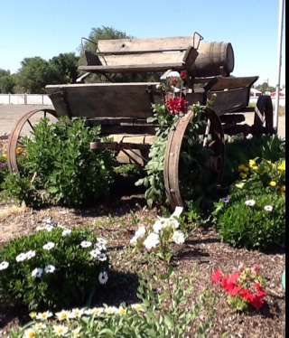 Vale Trails RV Park | BookYourSite