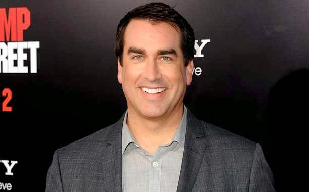 Live-Action DEAD RISING Movie Casts Rob Riggle To Lead | Film Combat ...