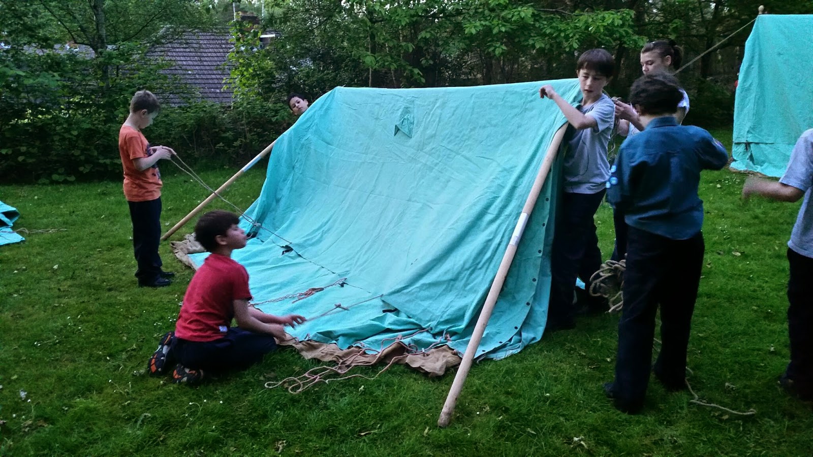 Group Photos: Scouts - Pitching patrol tents