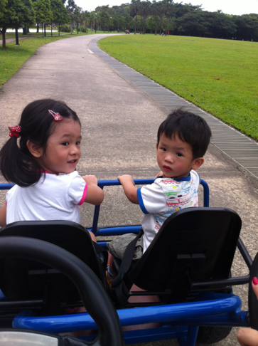 Hazel Goh - 吴昱萱 and Hayden Goh 吴俊毅