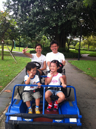 Hazel Goh - 吴昱萱 and Hayden Goh 吴俊毅