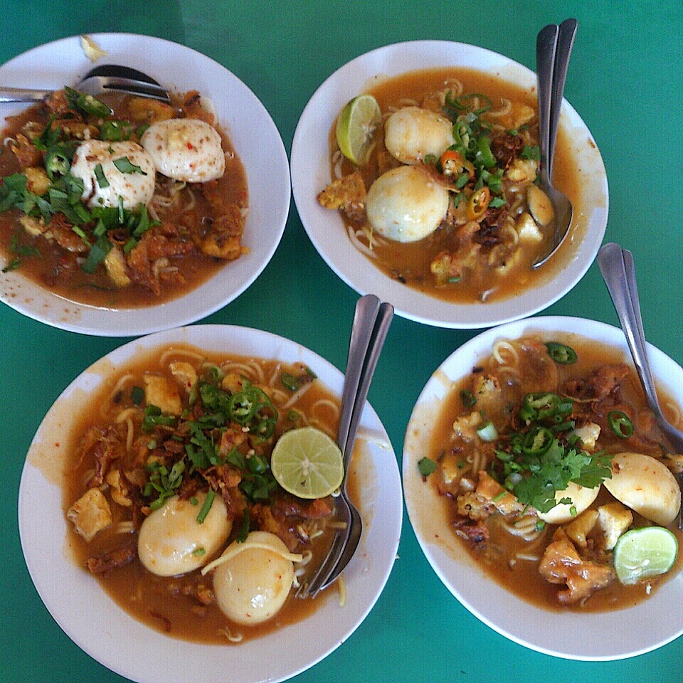 My Life & My Loves ::.: Mee & Rojak Mastan Ghani @Teluk Intan, Perak