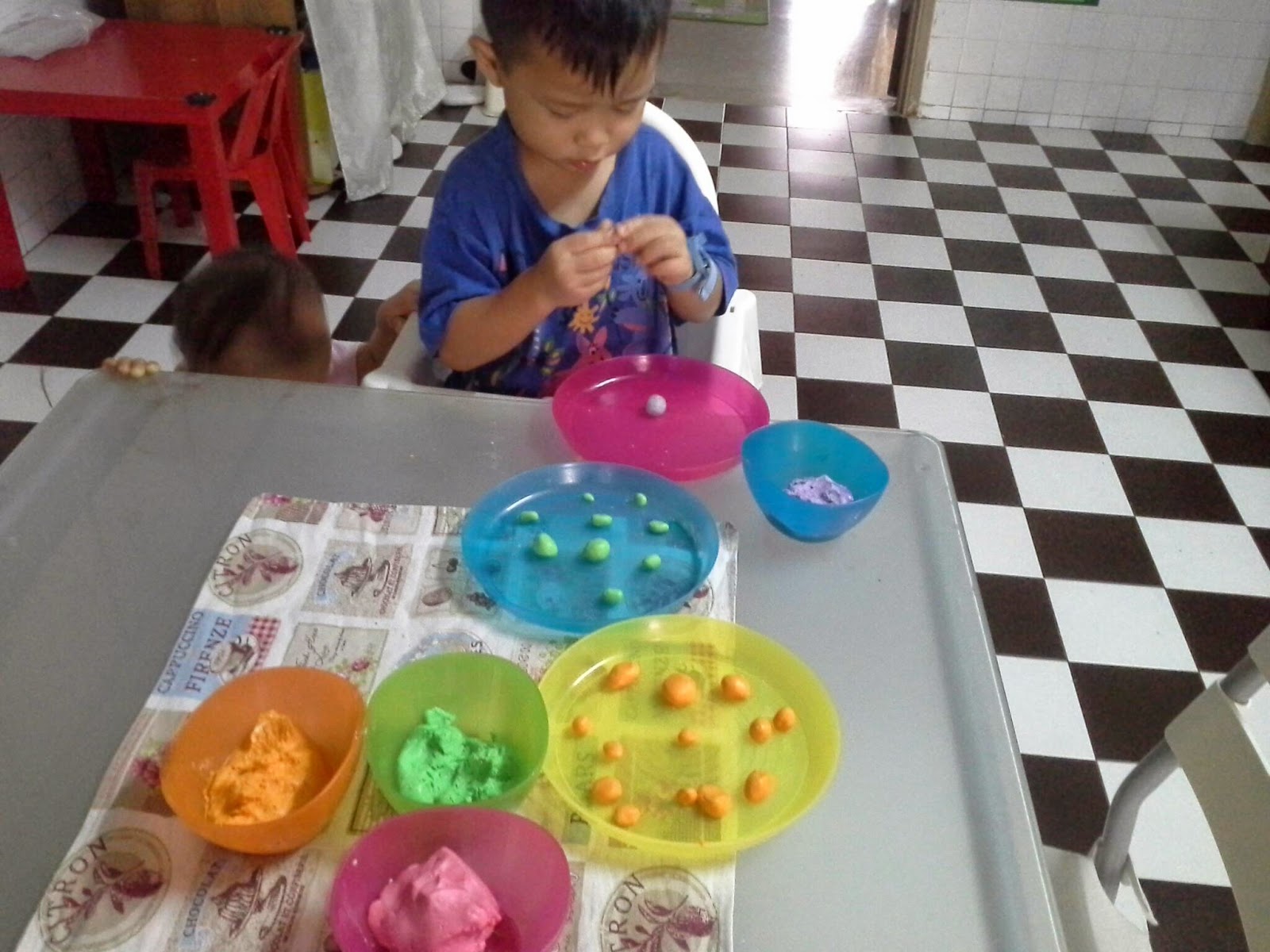 Handmade by Annie Tay: Colour of joy : making tong yuen with my little chef