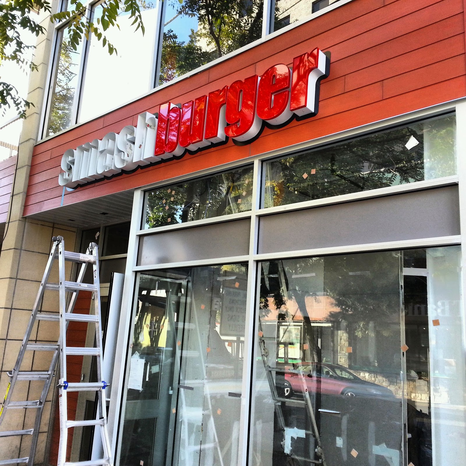 Robert Dyer @ Bethesda Row: SMASHBURGER INSTALLS SIGN AT FUTURE ...