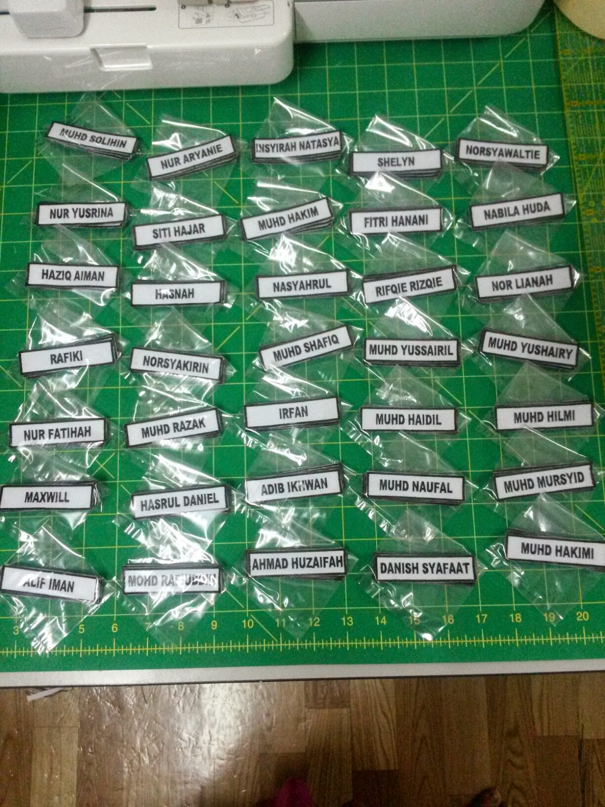 aLiMaz Biz, SeWiNg ..BeAdInG..DiGiTiZiNg AnD EmBrOiDeRy.: Tempahan ...