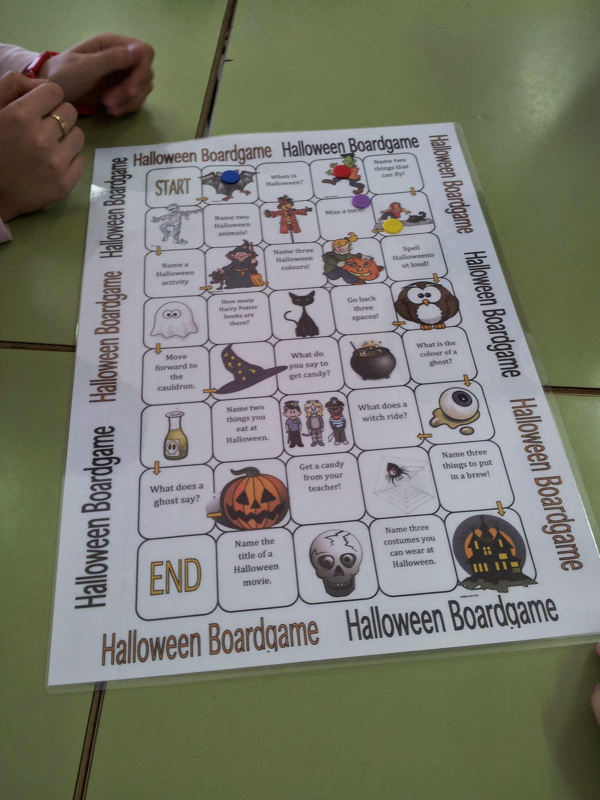 OUR ENGLISH CLASS: Halloween boardgame