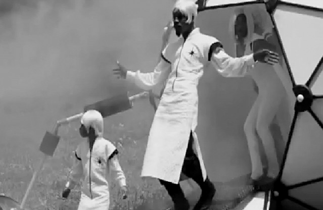 JusT BoNgO peoplez: OutKast Andre 3000 "prototyPe" (video and pics)