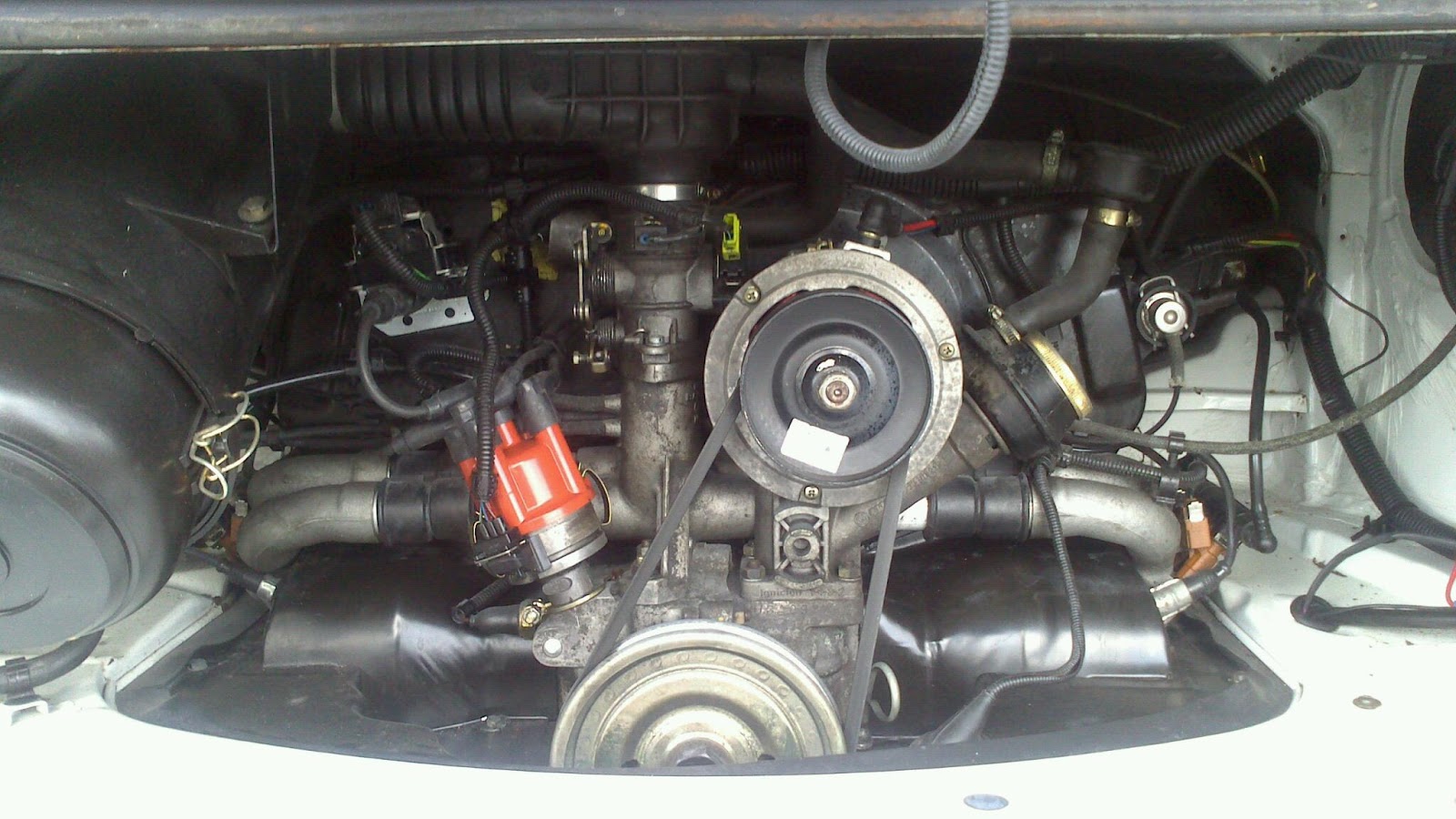 VW Type 2c Campervan: 1600 Aircooled injection engine