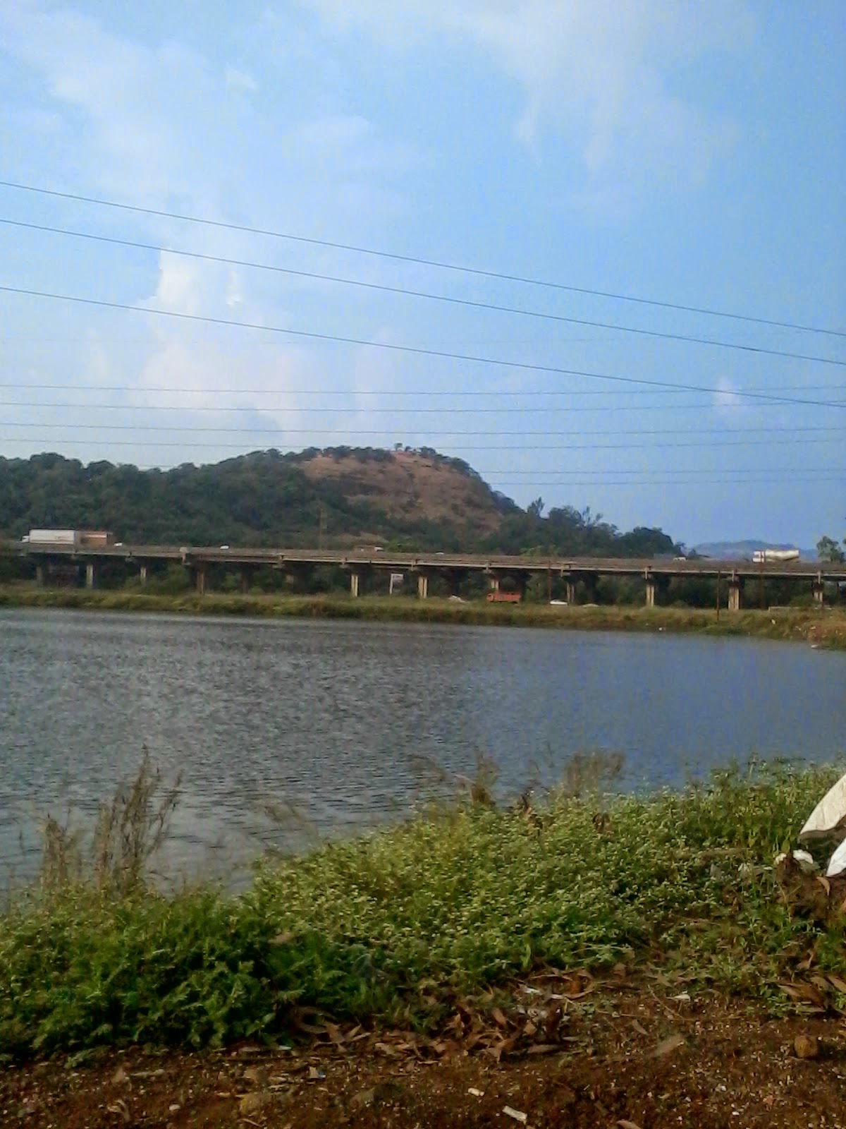 lonavala explorations: Valvan lake