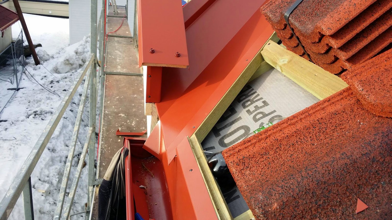 Liens blikkblogg: Gradavslutning mot vindski og takrenne