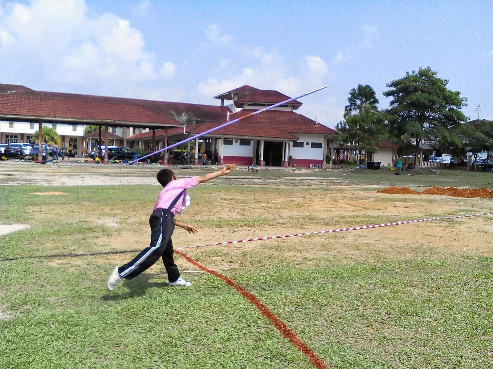 Acara lompat jauh dan Rejam lembing tahap 2 | SK Kota Masai
