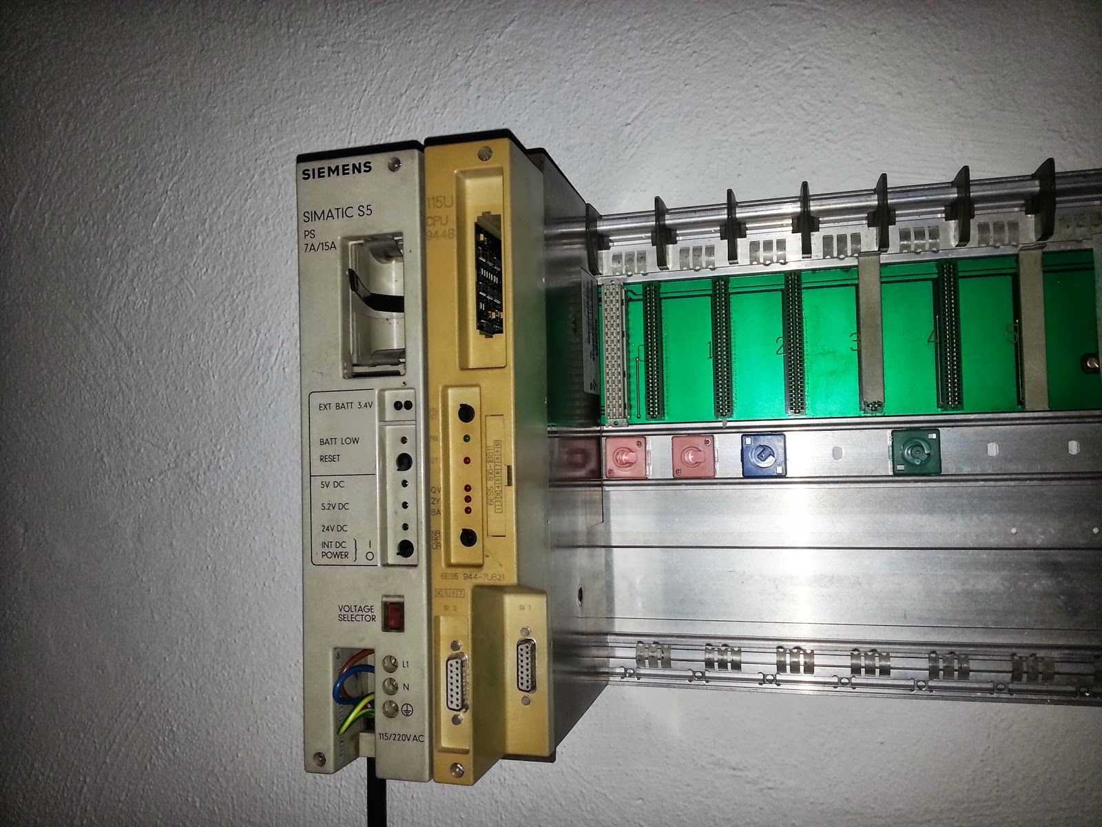 PROGRAMACION SIEMENS S5: PLC SIEMENS S5-115U DE PRUEBAS