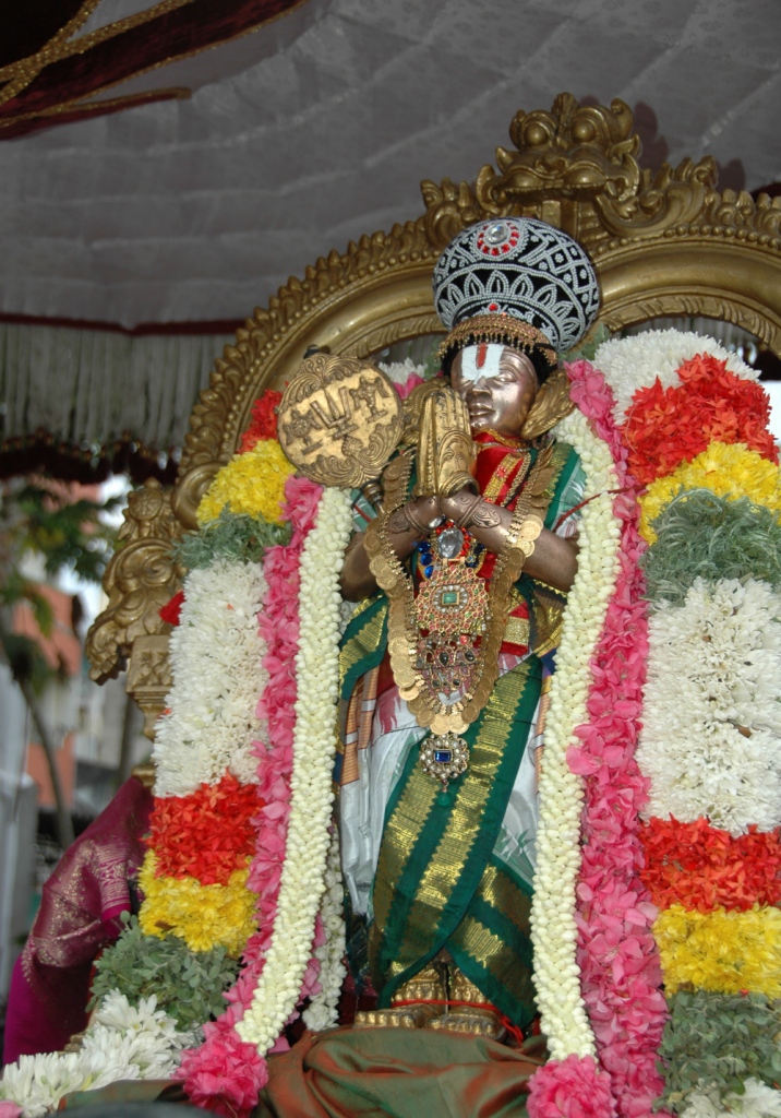 Parthasarathy: Dhavana utsavam day 2 ,,thirukatchi nambigal sathumurai