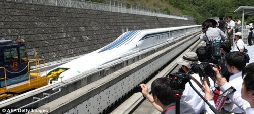 Alizul: JAPAN'S NEW MAGLEV SUPER FLOATING BULLET TRAIN IS THE WORLD'S ...