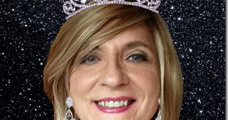 Femulate: Dress to Blend vs. Dress to Empress