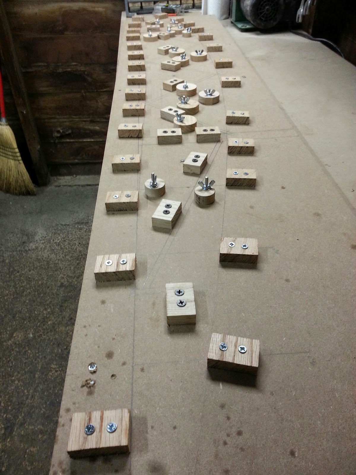 Daves pietenpol project: Rib jig 2hrs