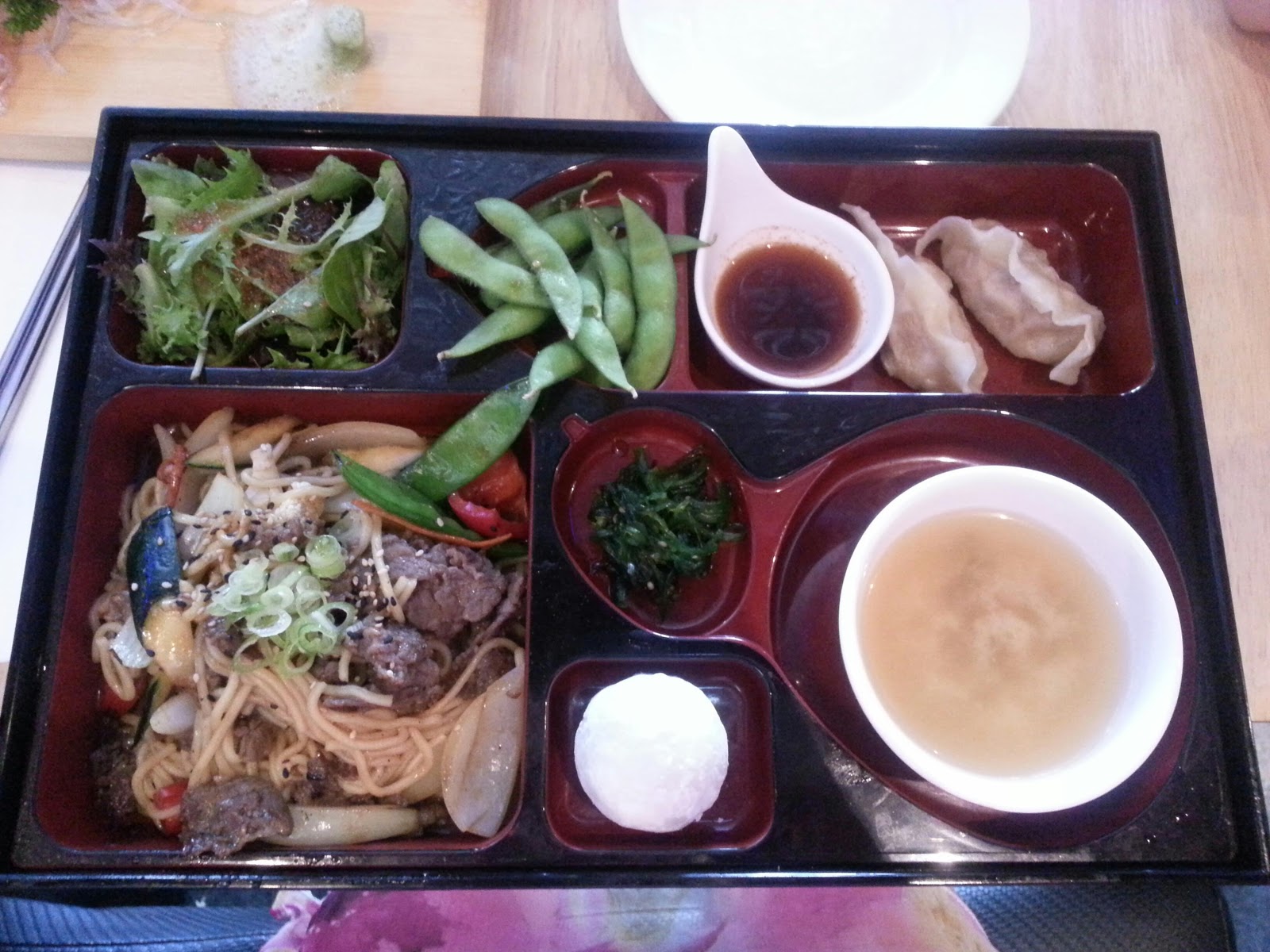 Brisbane Food Blog: Kokoro Bistro - beef yaki noodle bento set, kokoro ...