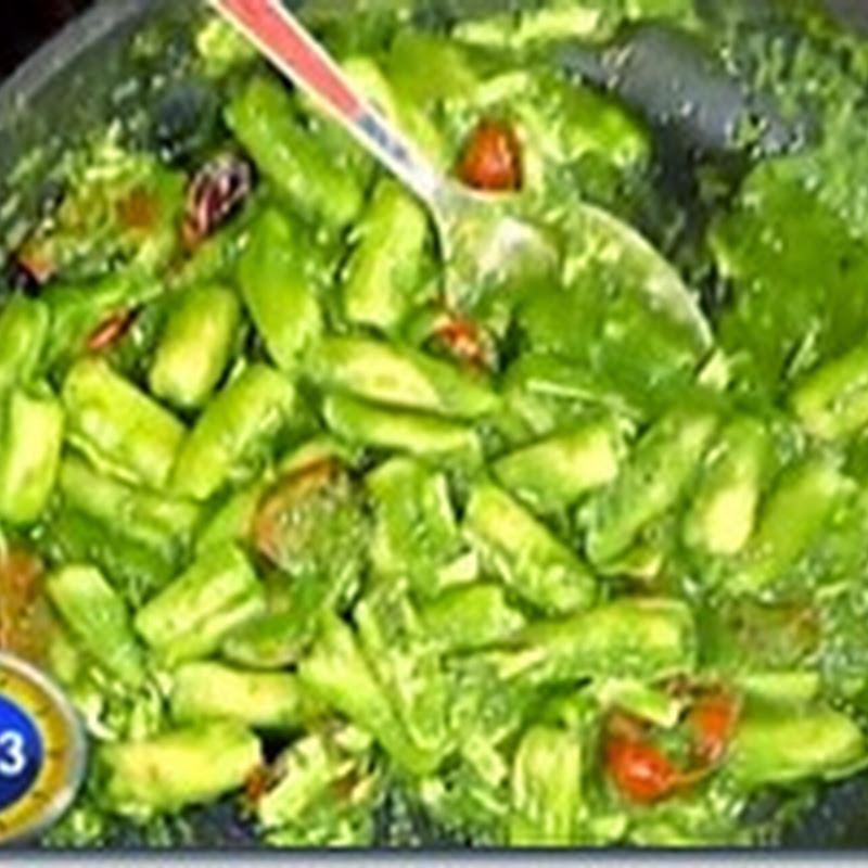 Fricelli con crema di cime di rapa, pomodorini confit e ricotta salata