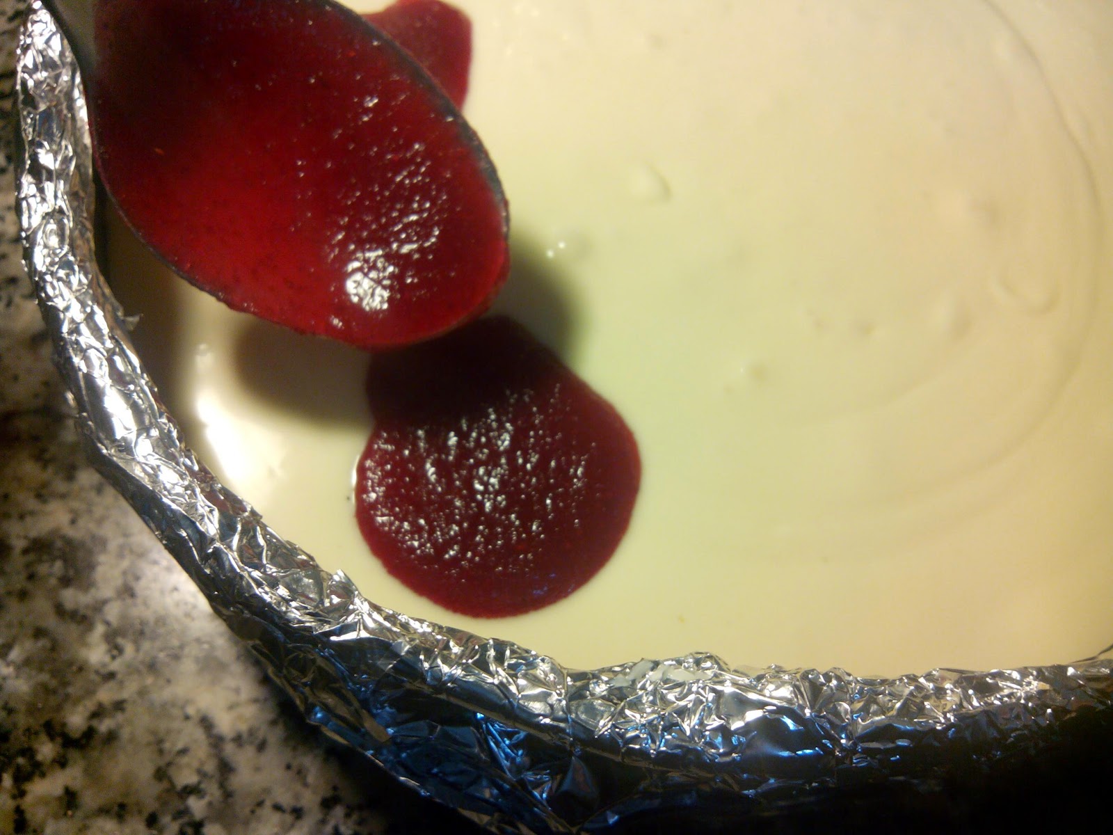 Cada receta tiene una canción: Pastel de queso con remolinos de arándanos