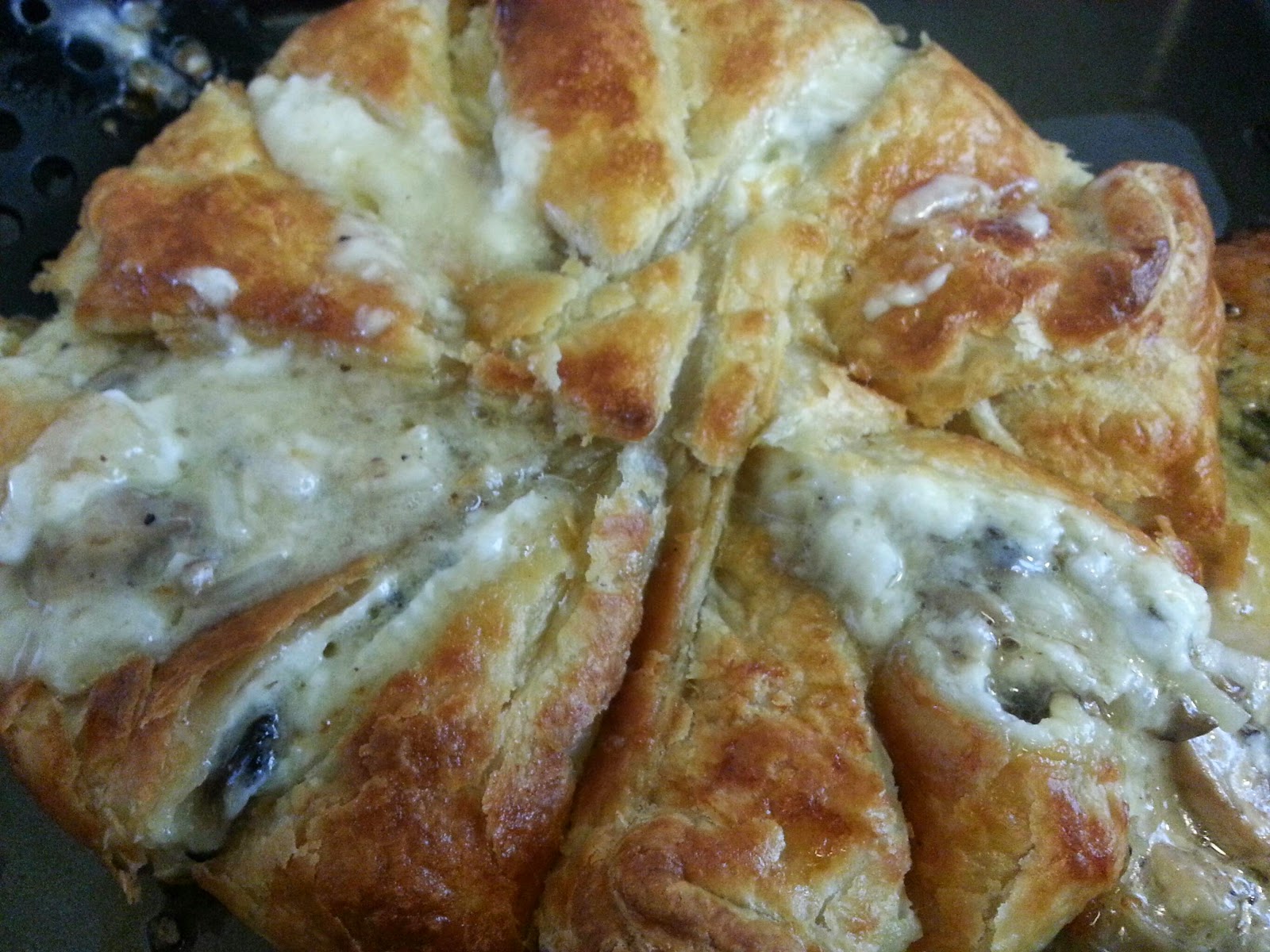 Veggieloves Baked Brie With Mushrooms