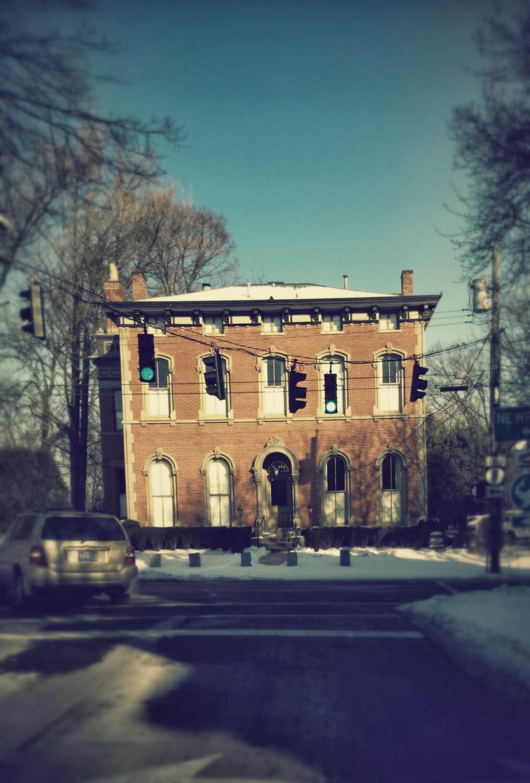 The Art of Anne : Dead End House